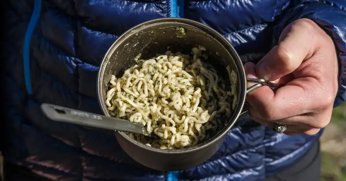Garlic Parmesan Ultralight Backpacking Ramen | 860 kcal Trail Fuel